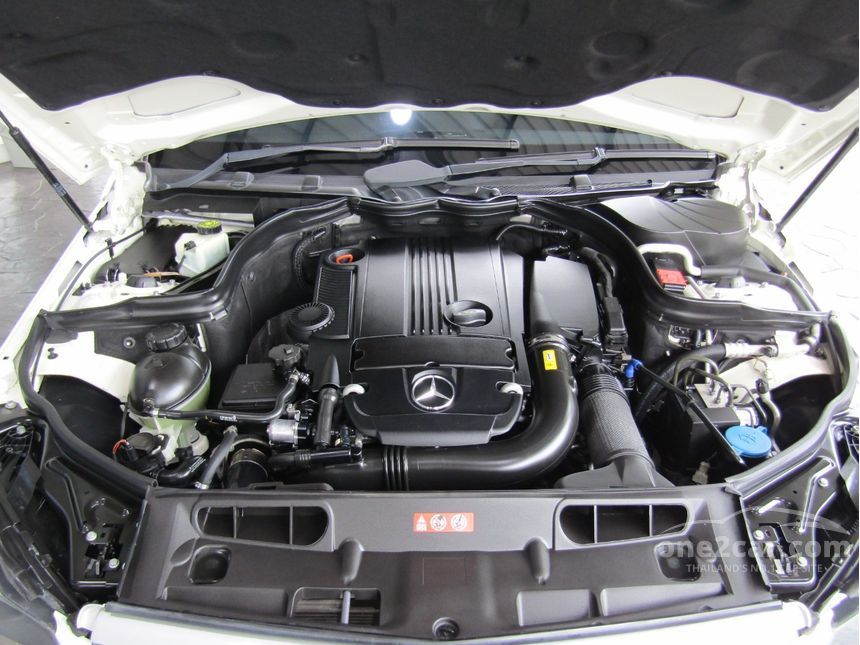 Mercedes-Benz C180 2012 1.8 in กรุงเทพและปริมณฑล Automatic Coupe สีขาว ...