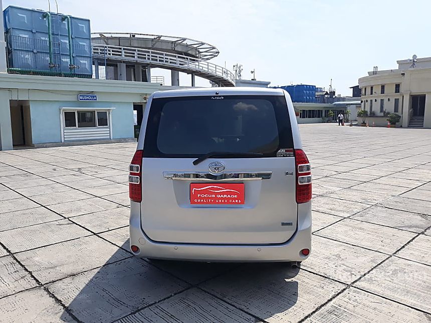 Jual Mobil Toyota NAV1 2013 G 2.0 di DKI Jakarta Automatic MPV Silver ...