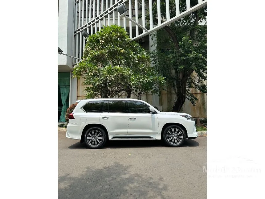 Jual Mobil Lexus LX570 2017 5.7 di DKI Jakarta Automatic SUV Putih Rp 1 ...