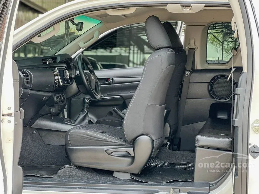 2018 Toyota Hilux Revo 2.4 SMARTCAB Prerunner J Plus Pickup for sale on One2car