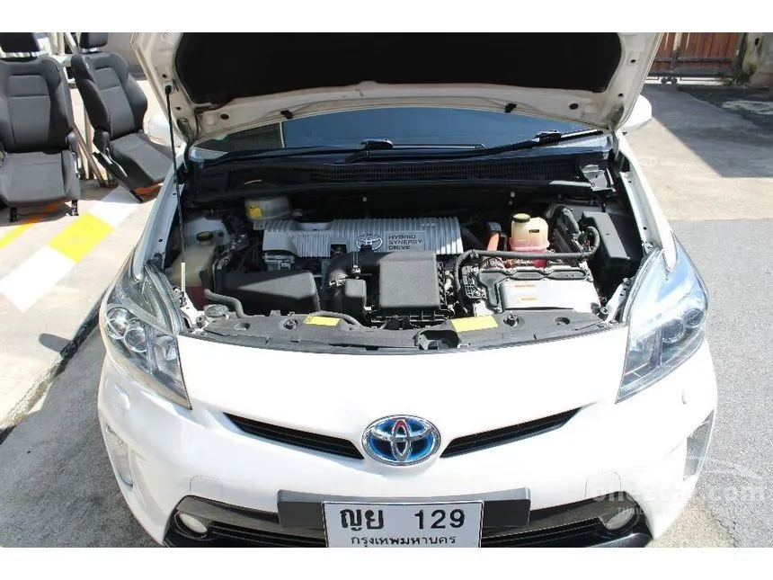 2014 Toyota Prius 1.8 (ปี 09-16) Hybrid Top option grade Hatchback for ...
