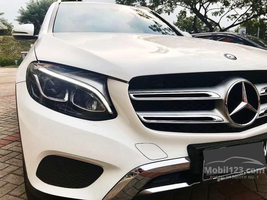 Jual Mobil Mercedes-Benz GLC250 2017 Exclusive 4MATIC 2.0 di DKI ...