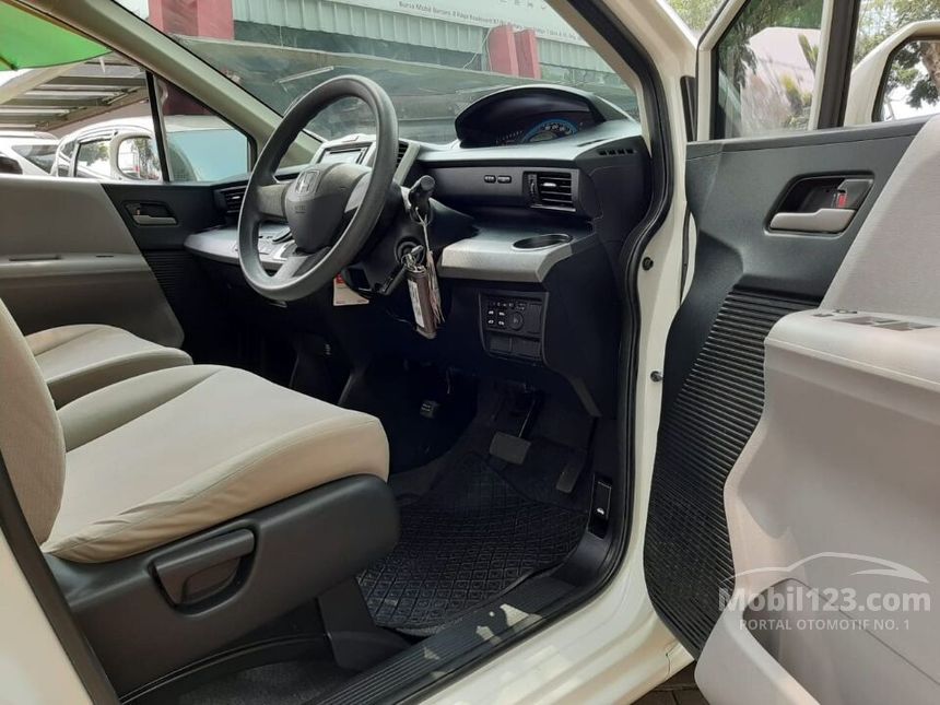 Jual Mobil Honda Freed 2011 1.5 1.5 di DKI Jakarta Automatic MPV Putih ...
