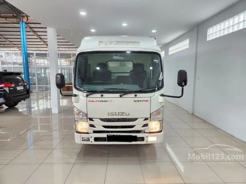 Jual Mobil Isuzu Elf 2019 2.8 di Sumatera Utara Manual Trucks Putih Rp ...