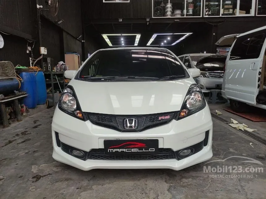 Jual Mobil Honda Jazz 2013 RS 1.5 di Jawa Timur Automatic Hatchback Putih Rp 185.000.000 ...