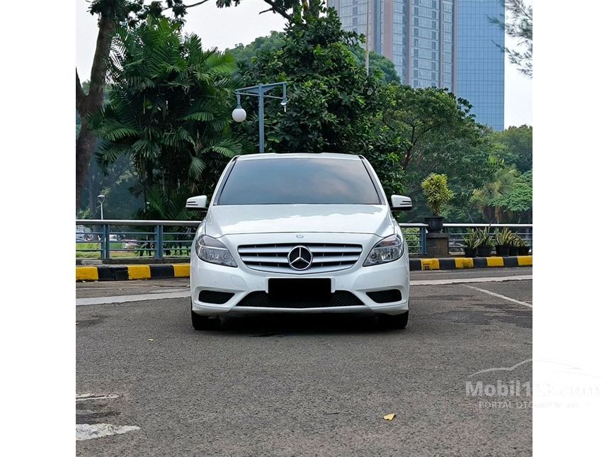 Jual Mobil Mercedes-Benz B200 2013 Urban 1.6 di DKI Jakarta Automatic ...