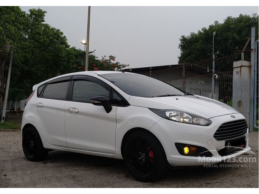 Jual Mobil Ford Fiesta 2014 Trend 1.5 di DKI Jakarta Automatic ...
