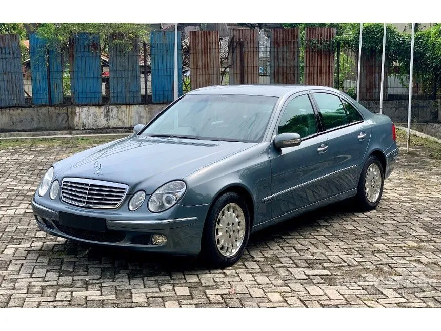 Jual Mobil Mercedes-Benz E260 2004 E260 2.6 di DKI Jakarta Automatic Sedan Abu-abu Rp 145.000. ...
