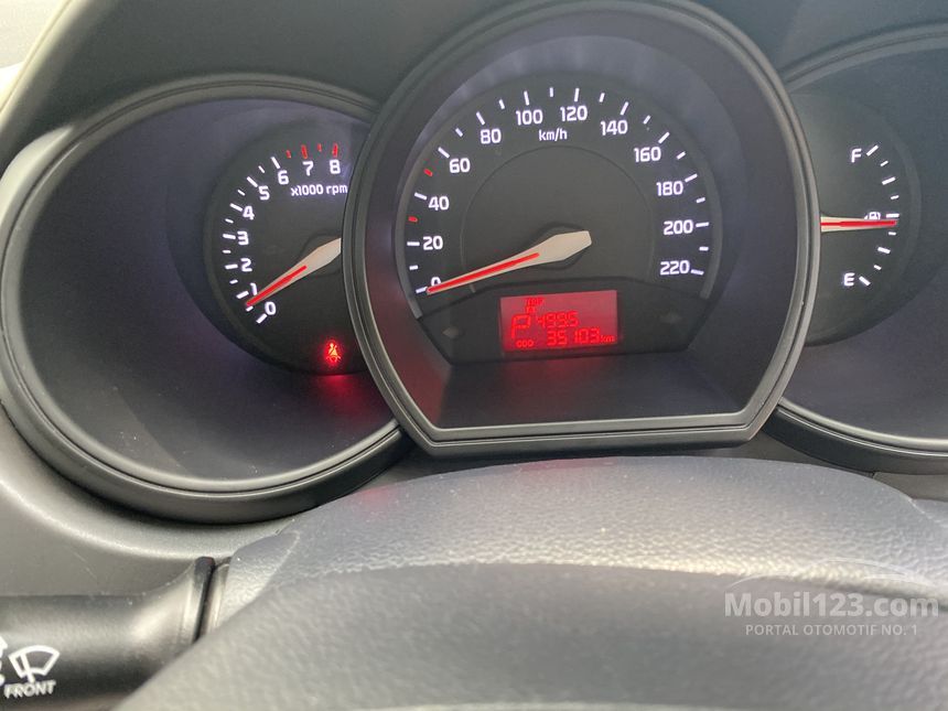 Jual Mobil KIA Rio 2013 UB 1.4 di DKI Jakarta Automatic Hatchback Putih ...