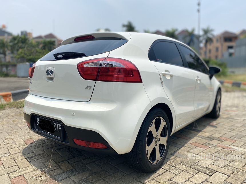 Jual Mobil KIA Rio 2013 UB 1.4 di DKI Jakarta Automatic Hatchback Putih ...