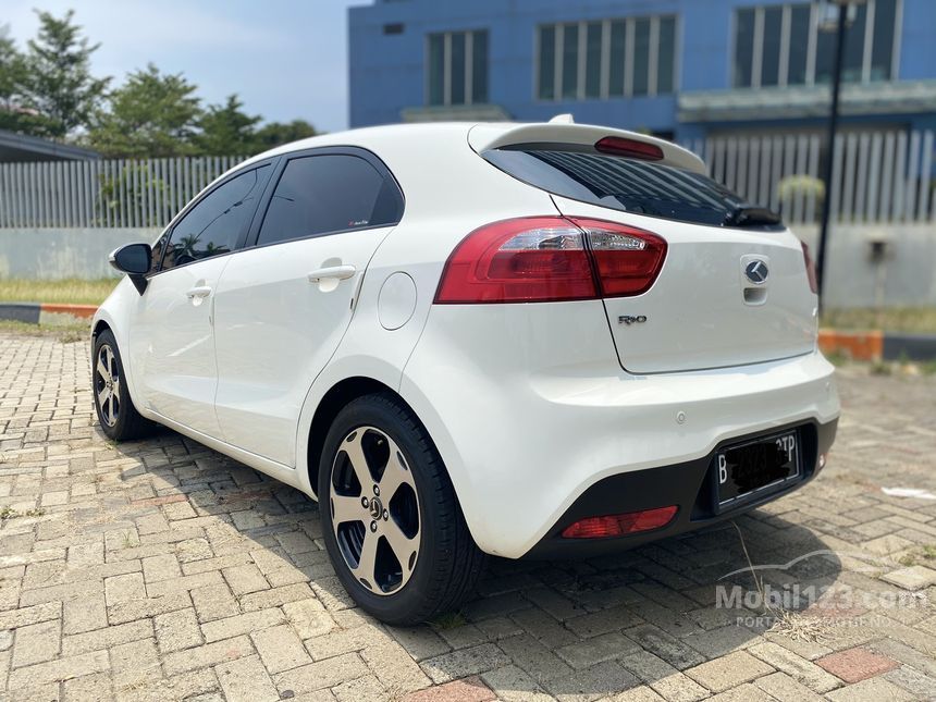 Jual Mobil KIA Rio 2013 UB 1.4 di DKI Jakarta Automatic Hatchback Putih ...