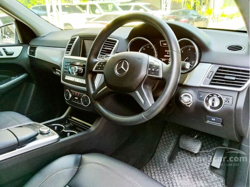 Mercedes-Benz ML250 CDI 2012 2.1 in กรุงเทพและปริมณฑล Automatic SUV สี ...