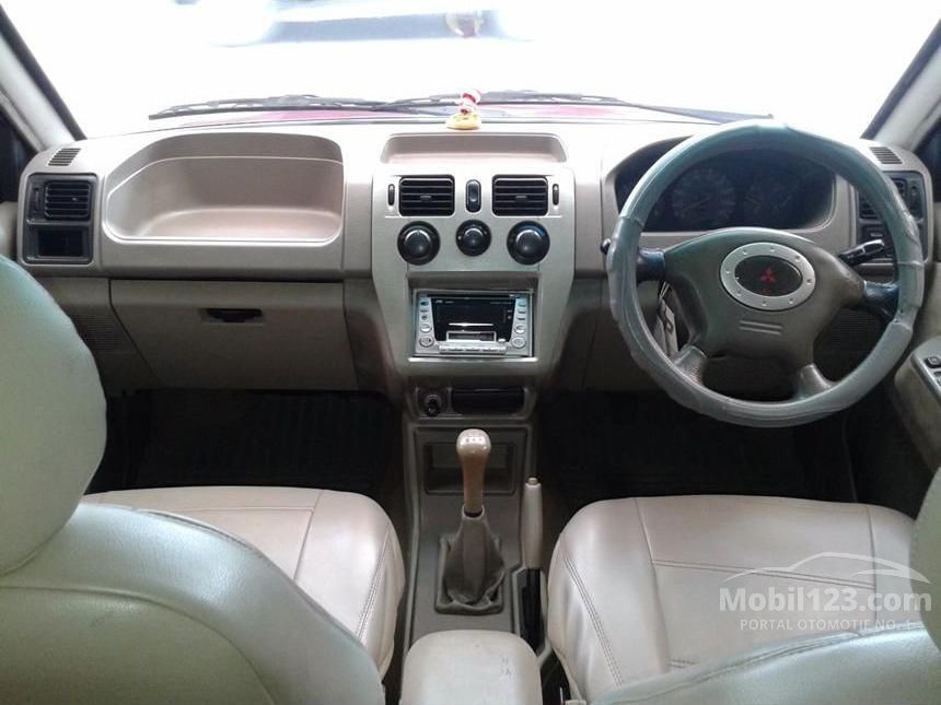 Jual Mobil Mitsubishi Kuda 2005 Grandia 2.5 di DKI Jakarta Manual MPV ...