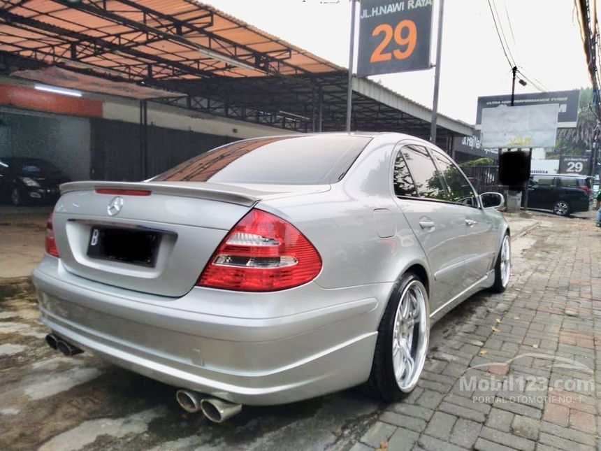 Jual Mobil Mercedes-Benz E200K 2004 1.8 di DKI Jakarta Automatic Sedan ...
