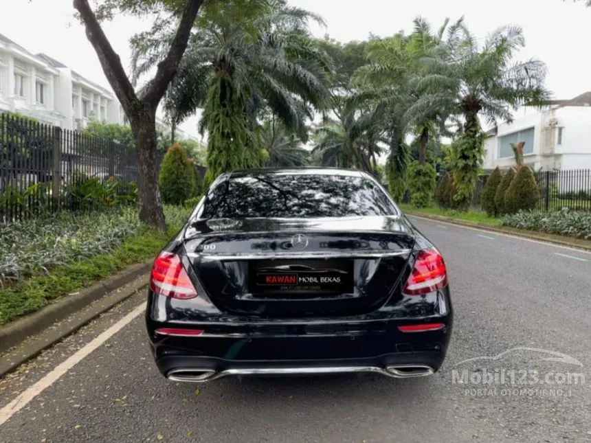 Jual Mobil Mercedes-Benz E300 2019 AMG Line 2.0 di Banten Automatic Coupe Hitam Rp 938.000.000 ...
