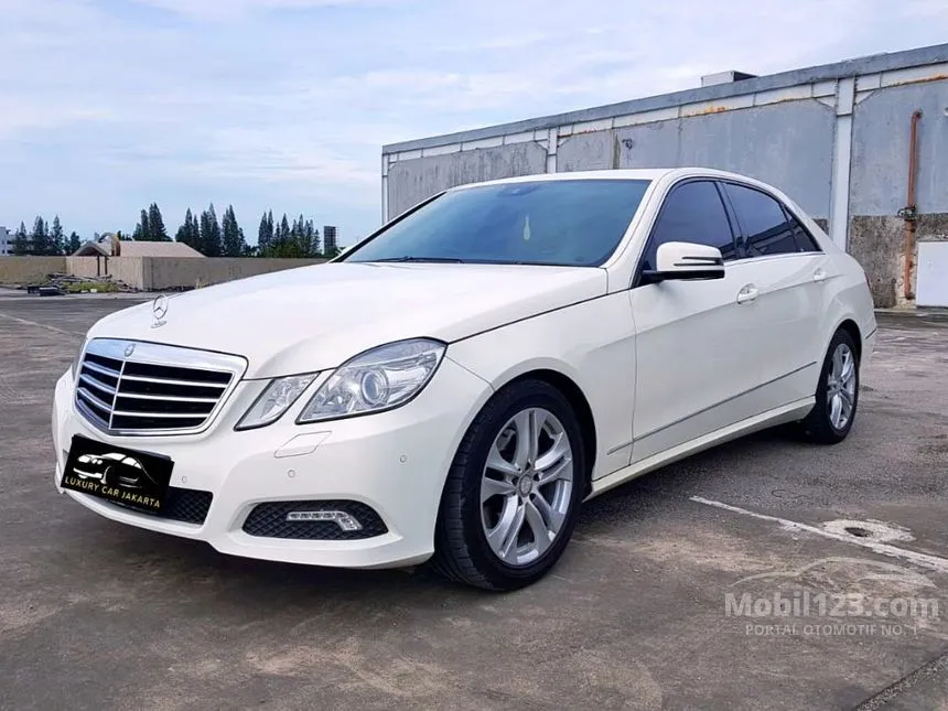 Jual Mobil Mercedes-Benz E300 2010 Avantgarde AMG 3.0 di DKI Jakarta Automatic Sedan Putih Rp ...