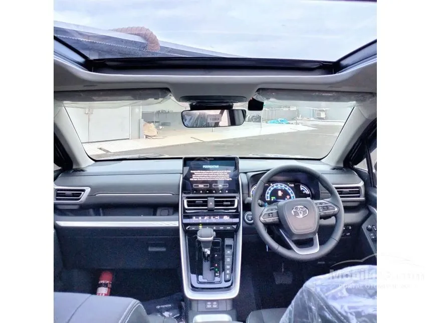 Jual Mobil Toyota Kijang Innova Zenix 2023 Q HV TSS Modellista 2.0 di ...