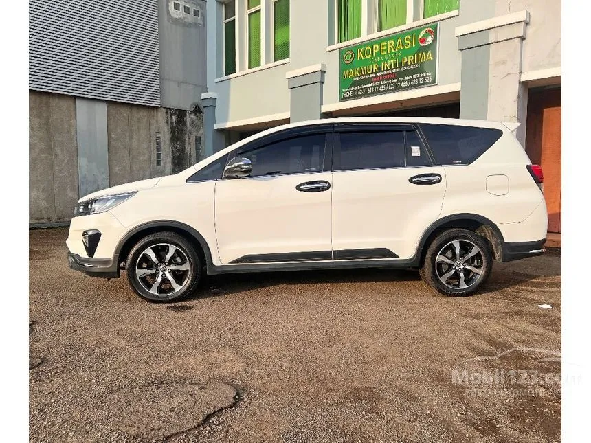 Jual Mobil Toyota Kijang Innova 2021 Venturer 50th Anniversary 2.4 di ...