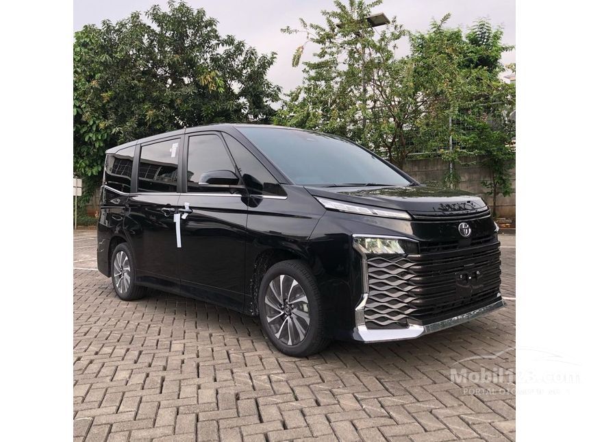 Jual Mobil Toyota Voxy 2025 (Premium Color) 2.0 di DKI Jakarta Automatic MPV Hitam Rp 595.000. ...