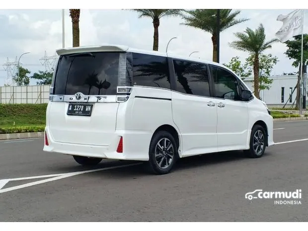 Toyota Voxy Bekas Harga Terbaik | Carmudi