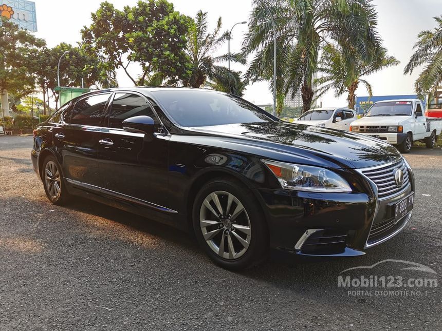 Jual Mobil Lexus LS460L 2013 LS460L 4.6 di DKI Jakarta Automatic Sedan ...