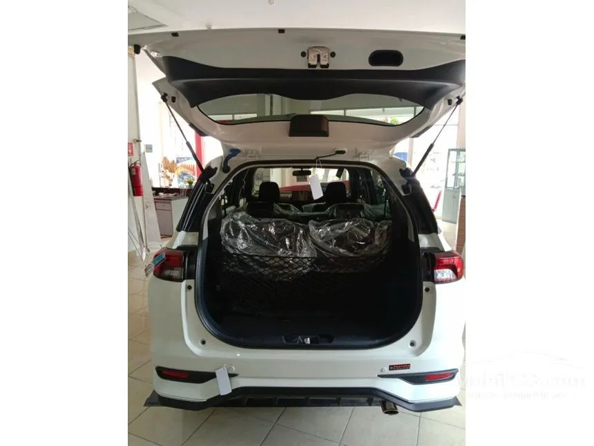 Jual Mobil Daihatsu Xenia 2022 R 1.5 di Jawa Barat Automatic MPV Putih ...