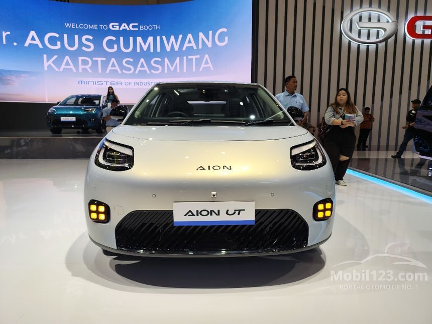 Jual Mobil GAC AION UT 2025 Premium di DKI Jakarta Automatic Hatchback Silver Rp 361.000.000 ...