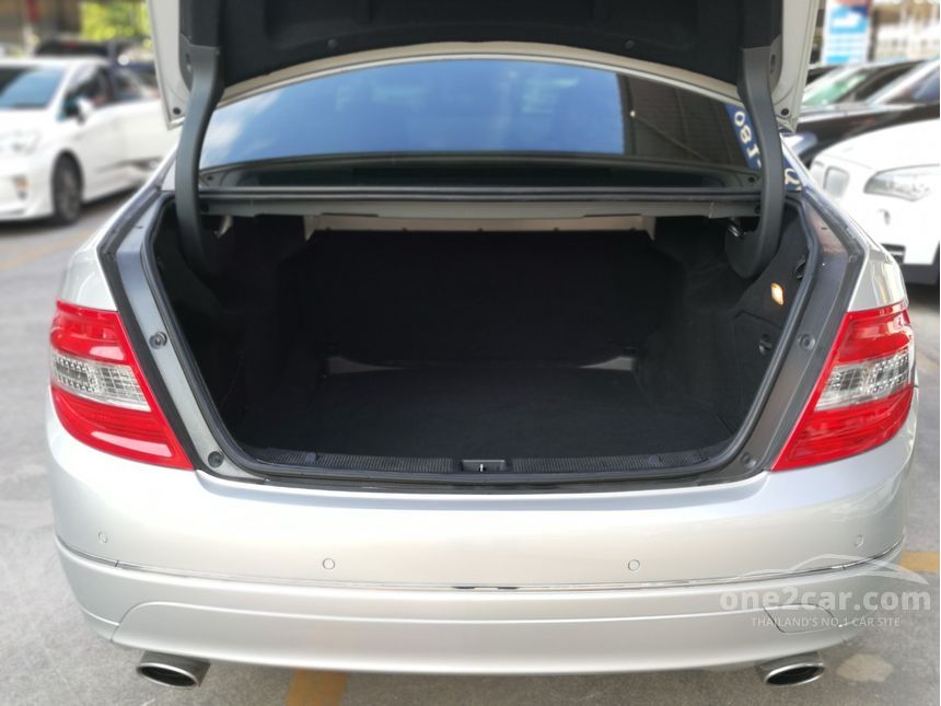 2009 Mercedes-Benz C230 2.5 W204 (ปี 08-14) Avantgarde Sedan AT for ...