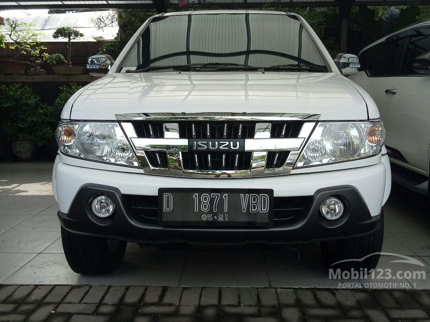 Jual Mobil Isuzu Panther 2016 GRAND TOURING 2.5 di Jawa Barat Manual ...