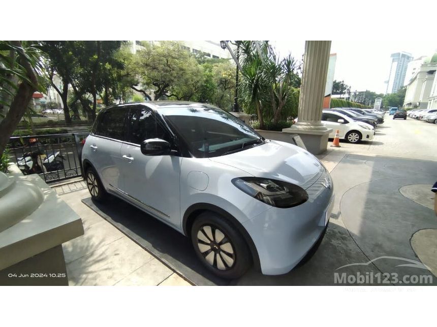 Jual Mobil Wuling Binguo EV 2024 410Km Premium Range di DKI Jakarta Automatic Hatchback Biru Rp ...