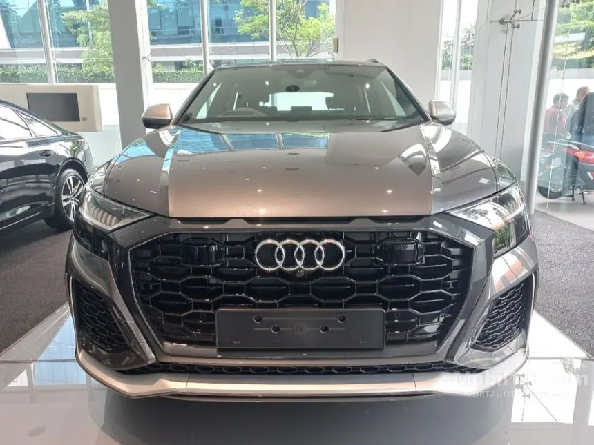 Jual Mobil Audi Q8 2022 TFSI quattro 3.0 di DKI Jakarta Automatic Wagon ...