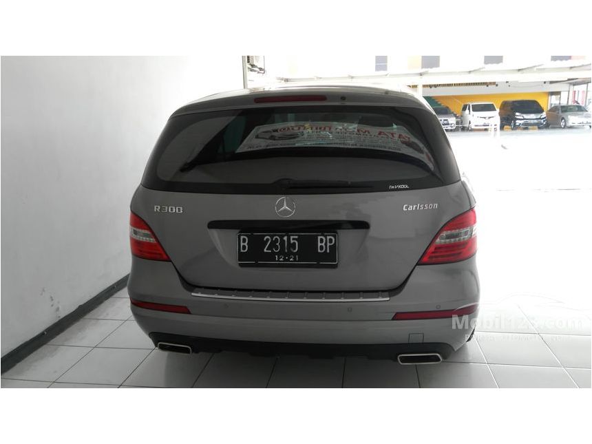 Jual Mobil Mercedes-Benz R300 L 2011 V251 3.0 di DKI Jakarta Automatic ...