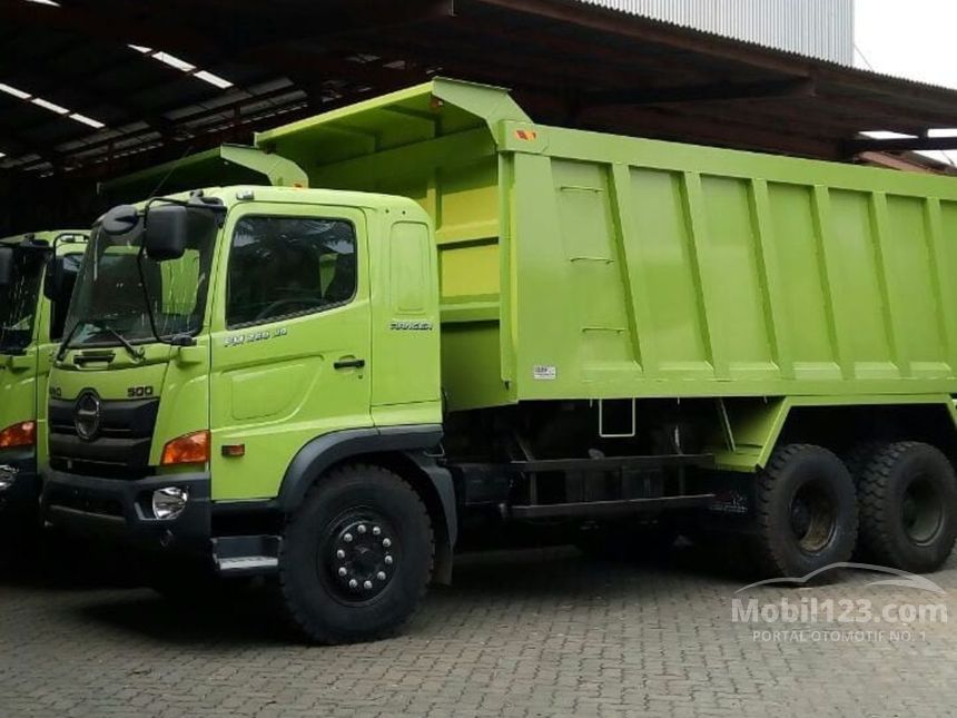 Jual Mobil Hino Dutro 2018 4.0 di DKI Jakarta Manual Trucks Hijau Rp ...