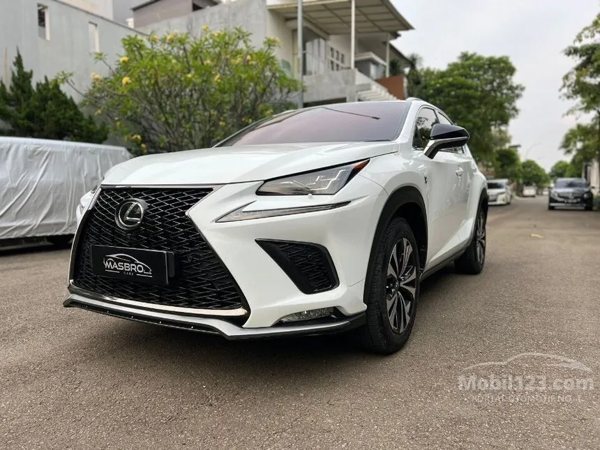 Jual Mobil Lexus NX300 2018 F-Sport 2.0 di DKI Jakarta Automatic Wagon ...