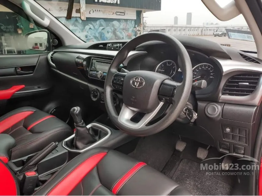 Jual Mobil Toyota Hilux 2020 G 2.4 di Banten Manual Pick-up Merah Rp ...