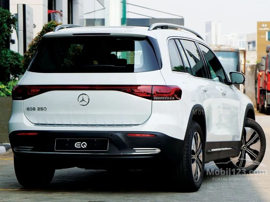 Jual Mobil Mercedes-Benz EQB 250 2023 Progressive Line di DKI Jakarta ...