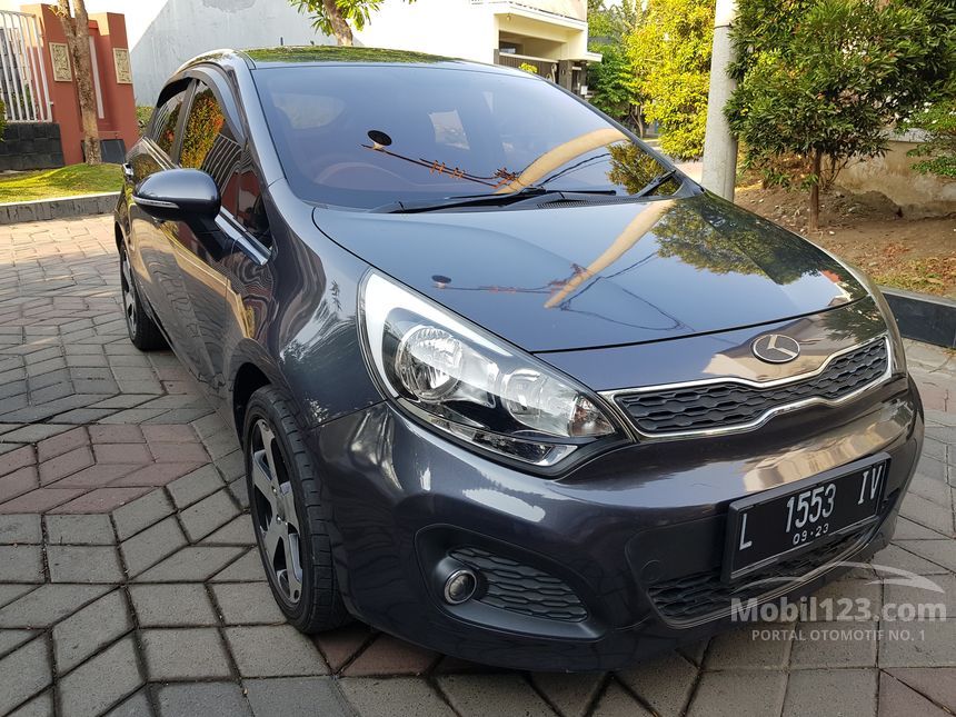 Jual Mobil KIA Rio 2013 UB 1.4 di Jawa Timur Manual Hatchback Abu-abu ...