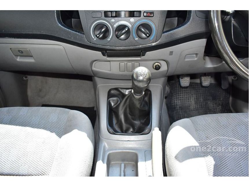 Toyota Hilux Vigo 2010 SMARTCAB (ปี 08-11) J 2.5 เกียร์ธรรมดา สีขาว ...
