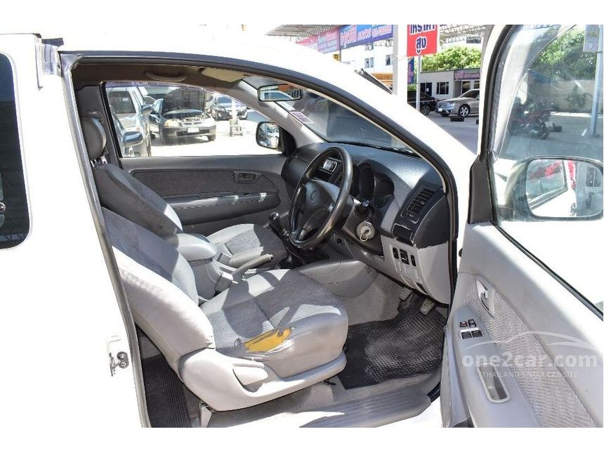 Toyota Hilux Vigo 2010 SMARTCAB (ปี 08-11) J 2.5 เกียร์ธรรมดา สีขาว ...
