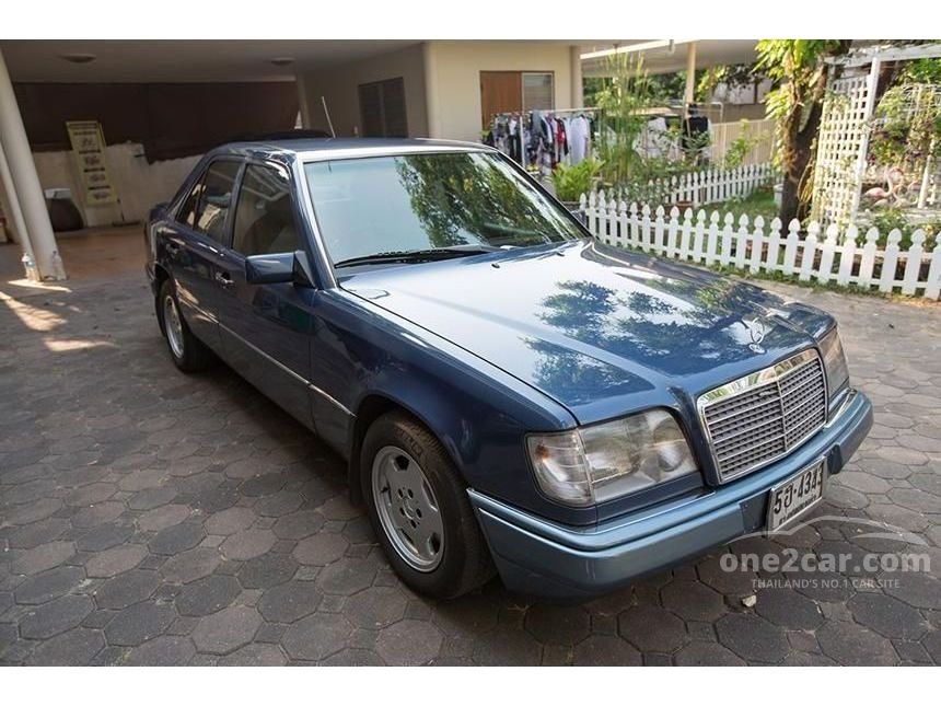 1993 Mercedes-Benz 220E 2.2 W124 (ปี 85-96) Sedan AT for sale on One2car
