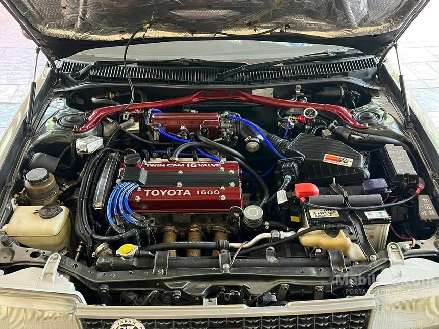 Jual Mobil Toyota Corolla 1990 1.6 di DKI Jakarta Manual Sedan Abu-abu ...