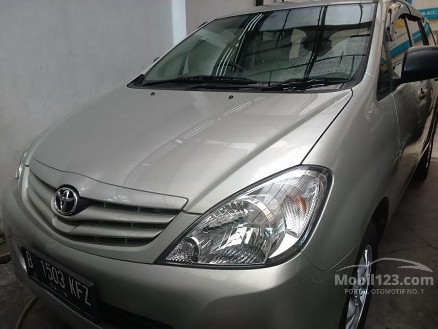 Jual Mobil Toyota Kijang Innova 2010 J 2.0 di DKI Jakarta Manual MPV ...