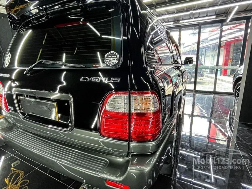 Jual Mobil Toyota Land Cruiser Cygnus 2000 V8 4.7 di Banten Automatic ...