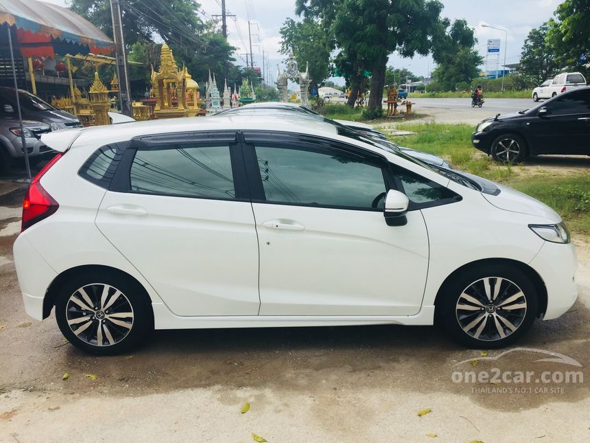 Honda Jazz 2016 SV i-VTEC 1.5 in ภาคตะวันออก Automatic Hatchback สีขาว ...