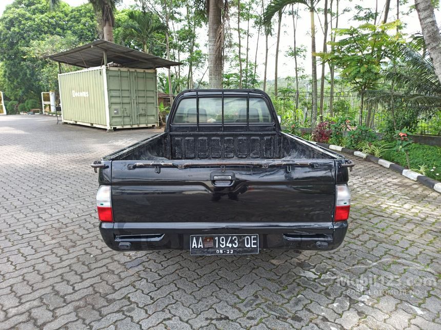 Jual Mobil Mitsubishi L200 Strada 2005 GLS 2.5 di Jawa Tengah Manual ...