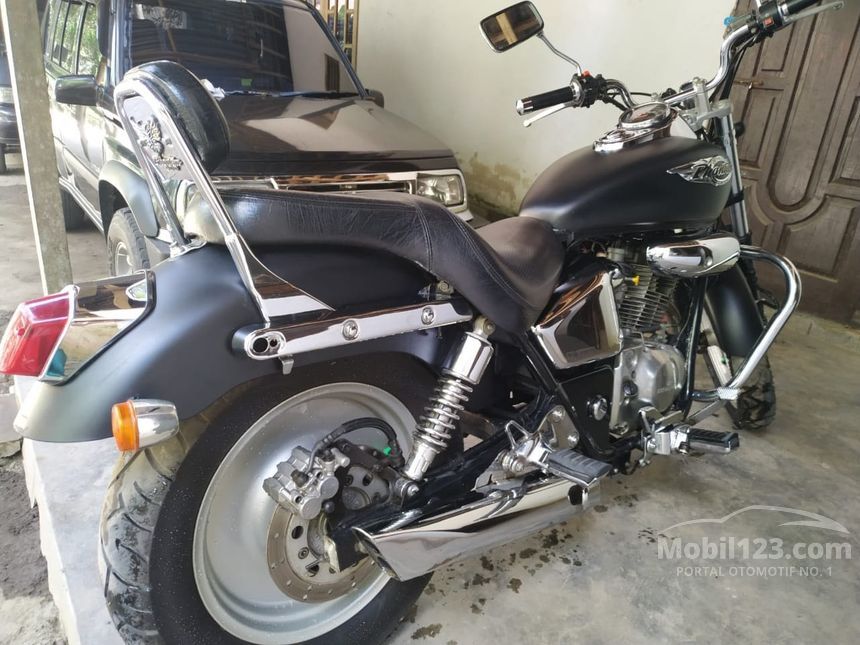 Jual Motor Honda Phantom 2003 0.2 di Yogyakarta Manual Others Hitam Rp ...