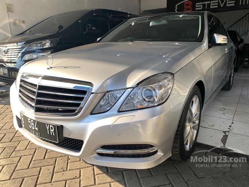 Jual Mobil Mercedes-Benz E300 2009 Avantgarde AMG 3.0 di DKI Jakarta Automatic Sedan Silver Rp ...