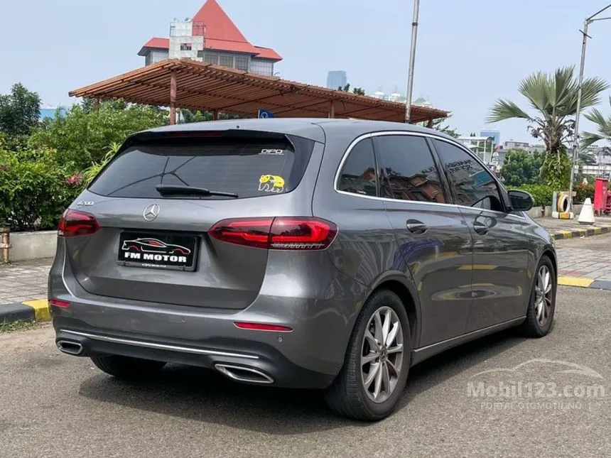 Jual Mobil Mercedes-Benz B200 2018 Progressive Line 1.3 di DKI Jakarta ...