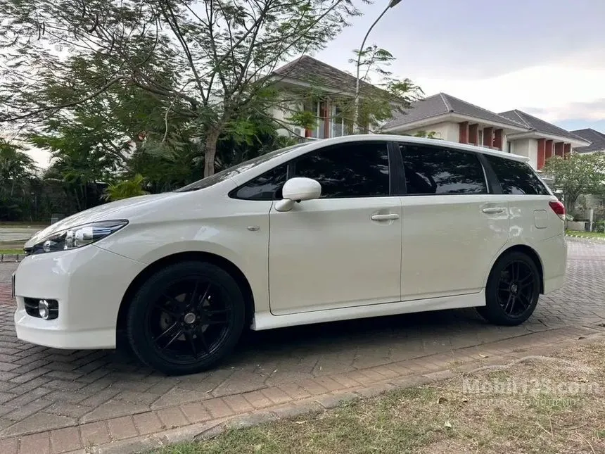 Jual Mobil Toyota Wish 2009 X 1.8 di Jawa Timur Automatic MPV Putih Rp ...