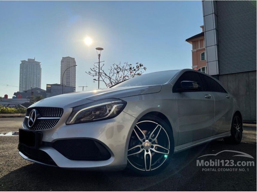 Jual Mobil Mercedes-Benz A200 2015 Urban 1.6 di DKI Jakarta Automatic ...
